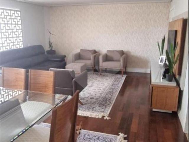 APARTAMENTO 132m À VENDA NA MOÓCA