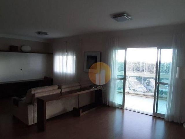 Apartamento 133 m² 3 dormitórios, 1 suíte Condomínio Resort Tamboré