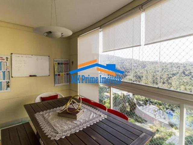 Apartamento 133m² com 2 Dormitórios sendo 1 Suíte no Resort Tamboré