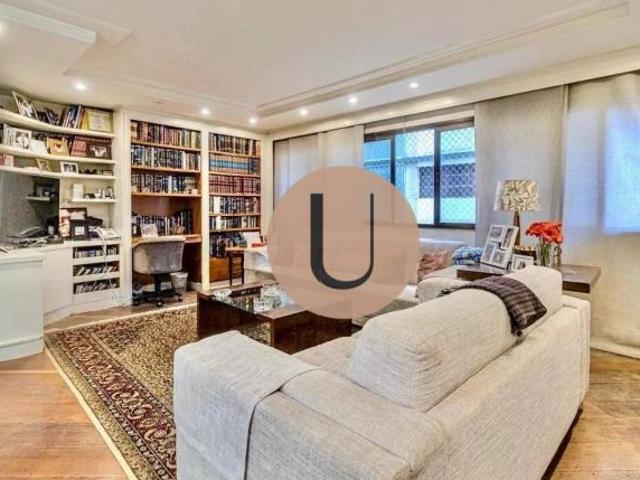Apartamento 136 m², 4 dormitórios, 1 Suíte e 2 vagas em Higienópolis