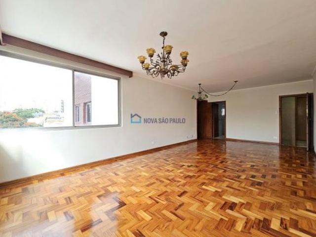 Apartamento 136m2, 3 quartos, 1 suite, 1 vaga Aclimação