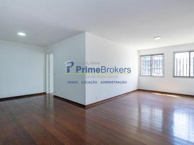 Apartamento 136m², 3 Dormitórios, 1 Suíte, 2 Vagas, Lazer com Quadra de Tênis Moema