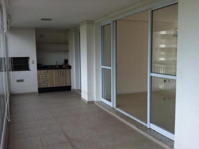 APARTAMENTO 138 METROS COM 3 SUITES NO MORUMBI ! PREÇO IMPERDÍVEL!