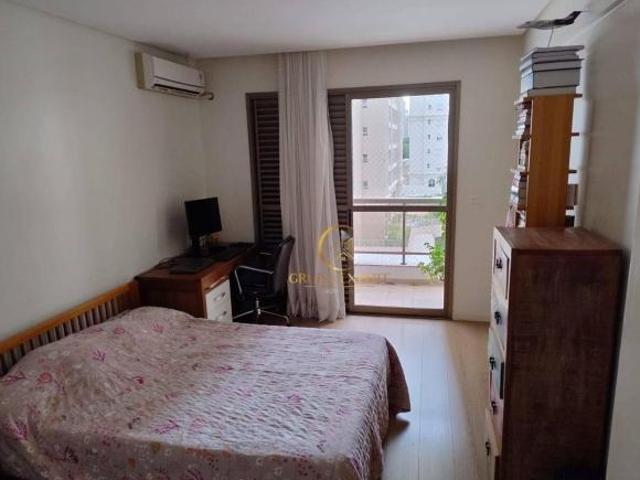 Apartamento 140 m² 4 quartos a venda no Jardim Aquarius em São José dos Campos!