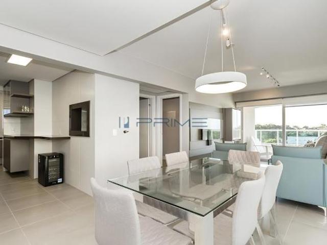 Apartamento | 140m² | 3 dormitórios