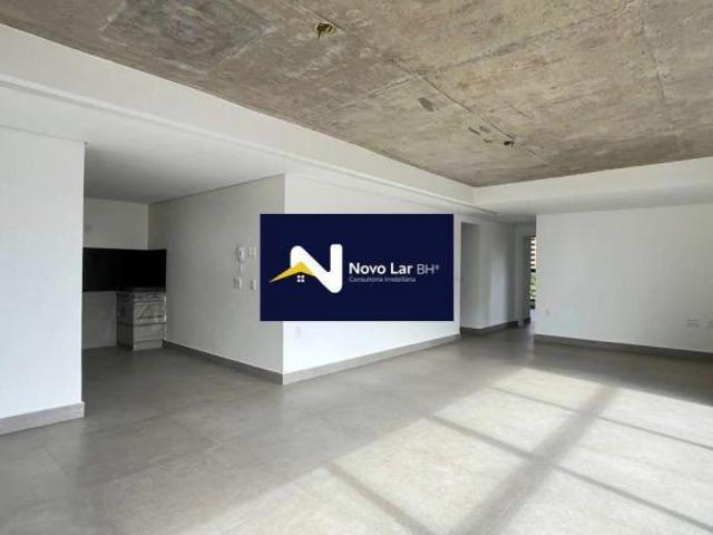 Apartamento 143m², 4 quartos, 2 suítes, 3 vagas à venda em Lourdes