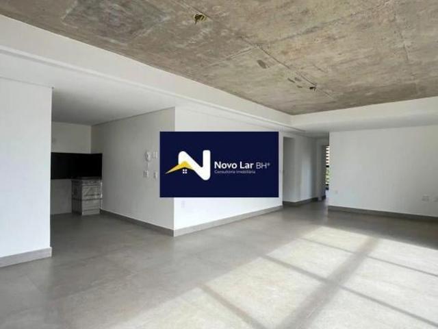 Apartamento 143m², 4 quartos, 2 suítes, 3 vagas à venda em Lourdes