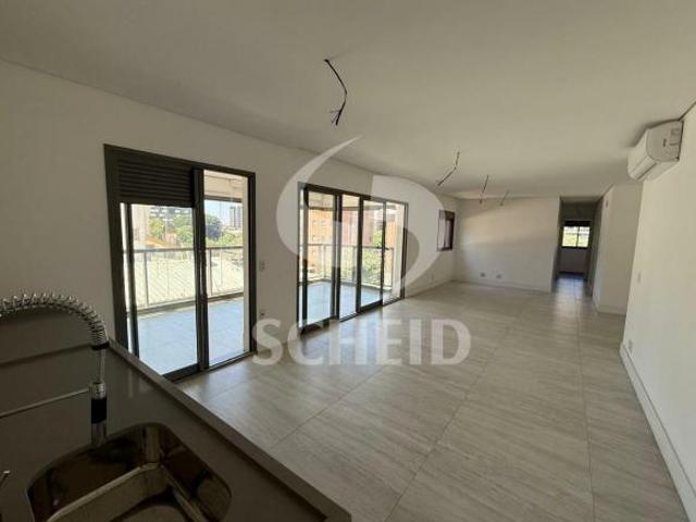 Apartamento 146m², 3 suítes varanda gourmet 2 vagas próximo metrô Paraíso