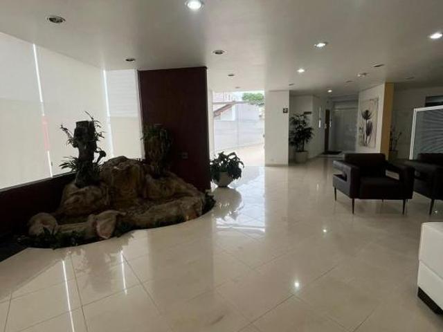 Apartamento 150 m2, 3 vagas, dependência de empregada