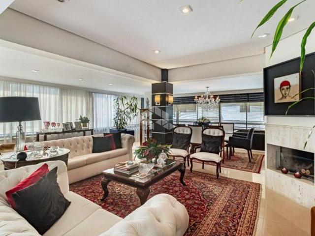 Apartamento 150m² 3 dormitórios no Petrópolis
