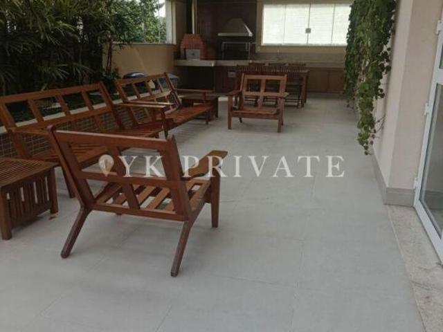 Apartamento 152 m² sendo 3 Dormitórios c/ 3 Suítes e 3 Vagas de Garagem / Pompéia
