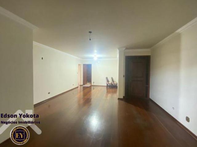 APARTAMENTO 153 M² NO CENTRO DE MARINGÁ