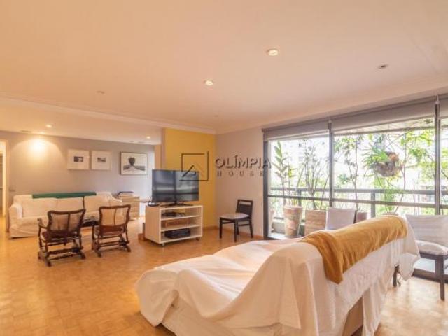 Apartamento 154m², Vila Nova Conceição SP | Venda