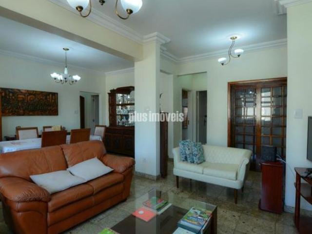 Apartamento 158 m2, Jardim Paulista, 4 dormitórios sendo 1 suite, 2 vagas de garagem