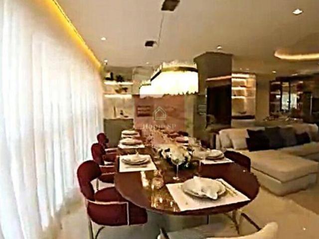 Apartamento 162 m2, 3 suítes, 2 vagas. Próximo metro Brooklin