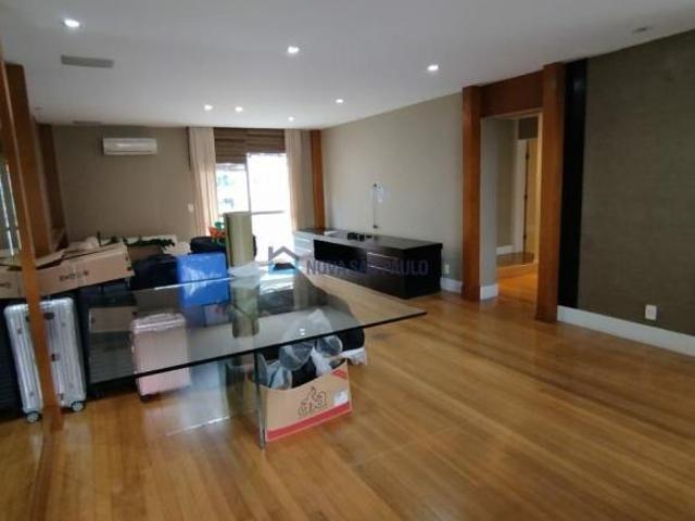 Apartamento 163m² 1 Suíte, 2 vagas Cerqueira César