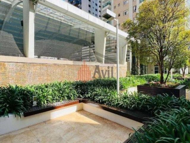 Apartamento 164m² com 3 quartos, 3 suítes e 4 vagas à Venda no Tatuapé