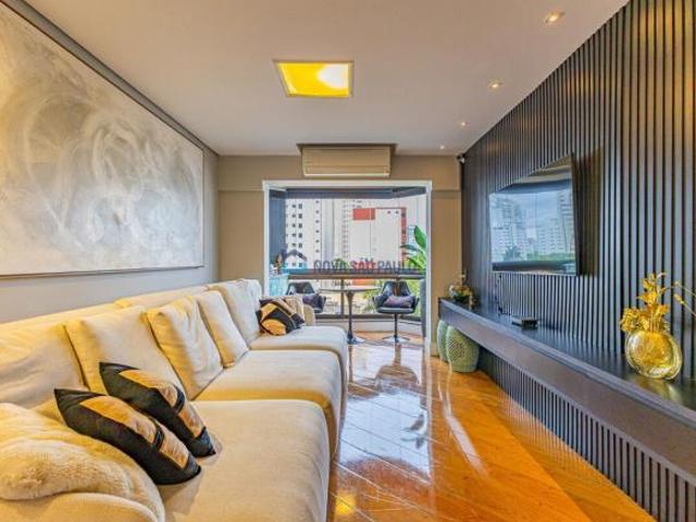 Apartamento 165m, 1 por andar, 3 suítes, 3 vagas Campo Belo