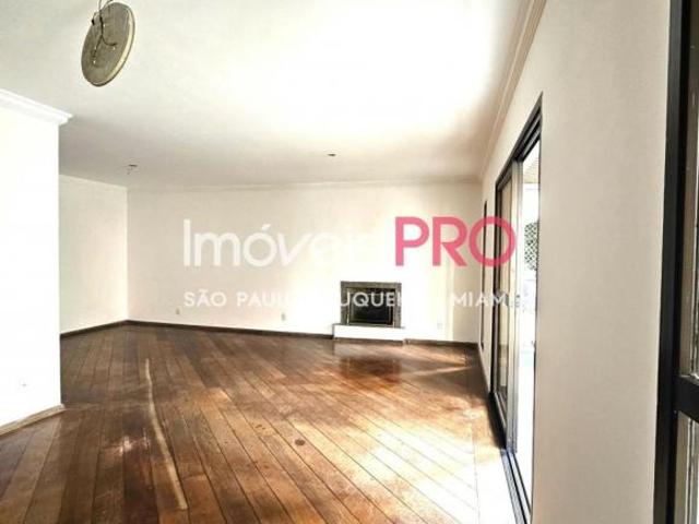 Apartamento 165m² 4 dormitórios para Venda na Vila Nova Conceição