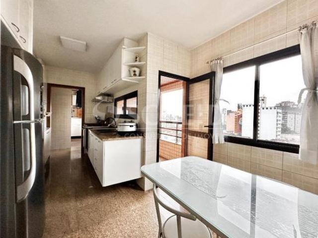 Apartamento 168m² com 4 quartos e 3 vagas na Vila Mariana 2 suites