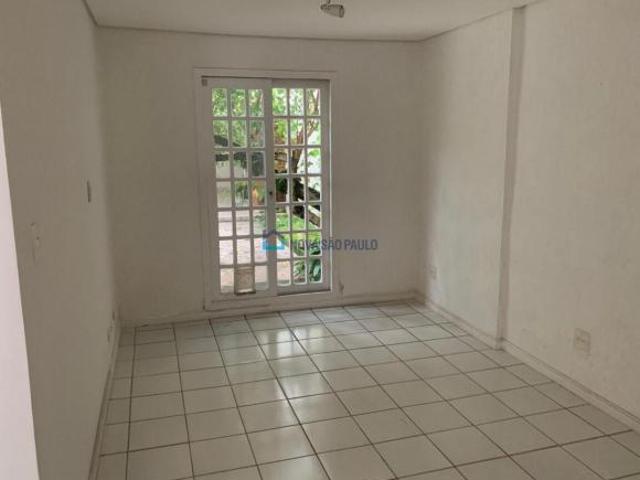Apartamento 170m² 03 dormitórios 01 vaga Bela Vista