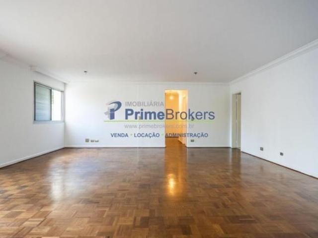 Apartamento, 170m² 4 Dormitórios, 1 Suíte com Closet, 2 Vagas, Totalmente Reformado Moema