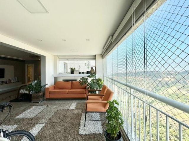 Apartamento 171 m² com 3 quartos à venda no condomínio Mairarê