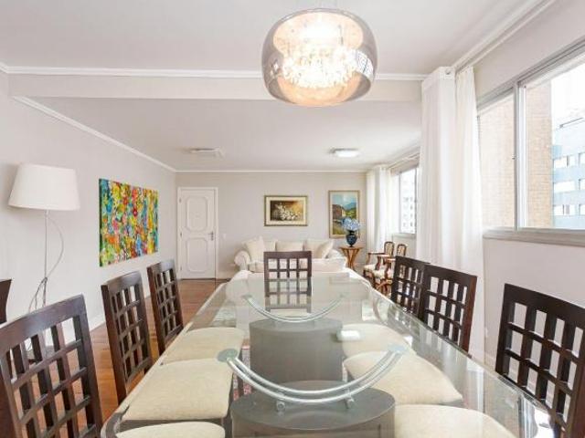 Apartamento 172m², 4 quartos, 1 suíte, 2 vaga. Bairro Batel