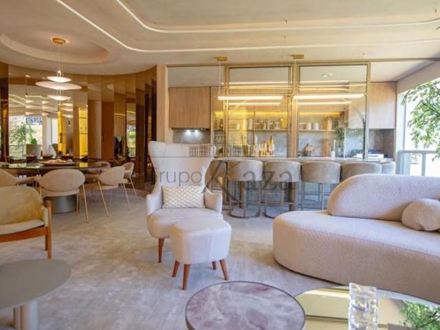 APARTAMENTO 173M²  4 DORMITÓRIOS, 3 SUÍTES E 3 VAGAS NO JARDIM GUEDALA MORUMBI