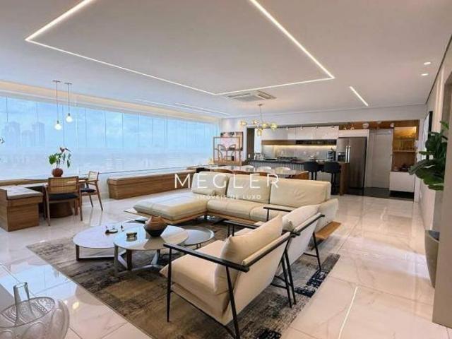 Apartamento 174 m² | 4 quartos 2 suítes e 2 semi suítes | mobiliado à venda | Andar alto | Vista d