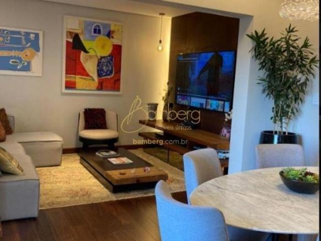 Apartamento 179 m², tres quartosm tres suítes, no Morumbi