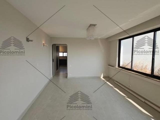 Apartamento 180m2, Vila Alexandria, Suíte, closet, reformado e moderno, móveis planejados, 3 vagas d