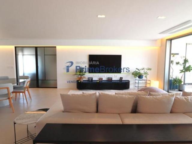 Apartamento, 181m² 3 Dormitórios 3 Suítes, 3 Vagas, Varanda Vila Mariana