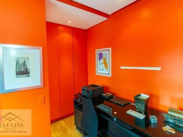 Apartamento 185m² com 3 vagas no melhor do Itaim Bibi Conforto e luxo ao seu alcance!