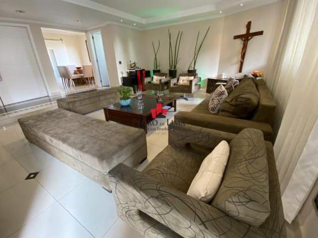 Apartamento 186 m² no Tatuapé, 3 dormitórios suítes e 2 vagas Condomínio: Igapos
