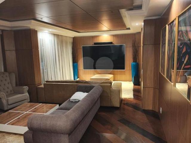 Apartamento 186m² 4 Quartos em Santana | 3 Vagas Livres | Planta Ampla | R$ 870 Mil