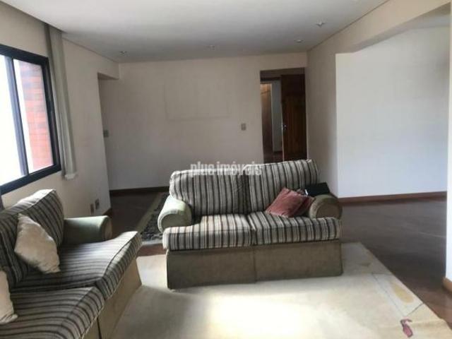 Apartamento 190 m², Perdizes, 3 Suítes sendo 1 principal com closet, 3 vagas de garagem