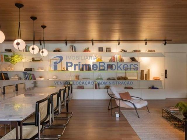 Apartamento, 190m², 4 dormitórios, 3 suítes, 4 vagas, vista privilegiada, Brooklin Paulista