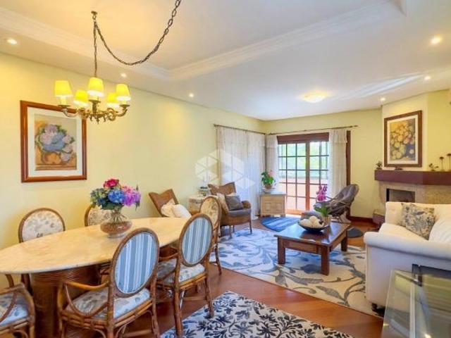 Apartamento 191m² semi mobiliado 3 quartos 2 suítes no Menino Deus