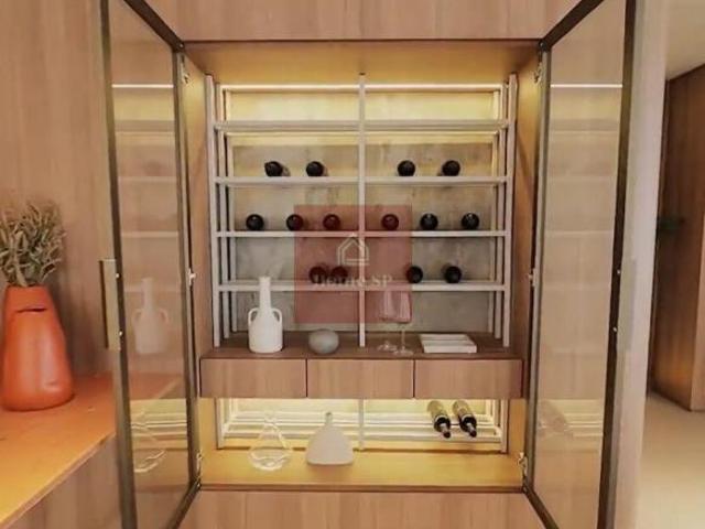 Apartamento 194 m2, 4 dorms. 2Ste, 3 vagas. Próximo metro Moema