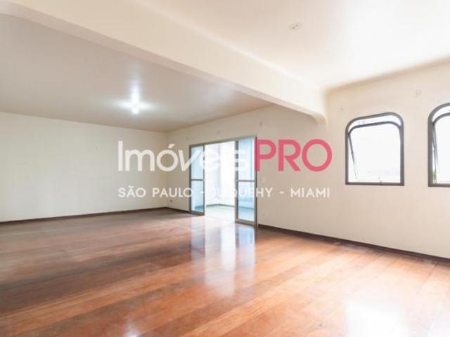 Apartamento 196m² 4 Dormitórios para Venda em Moema