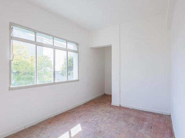 Apartamento 1 dorm à venda Rua São Carlos, Floresta Porto Alegre