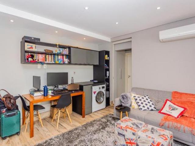 Apartamento 1 Dorm. em Vila Cordeiro SP