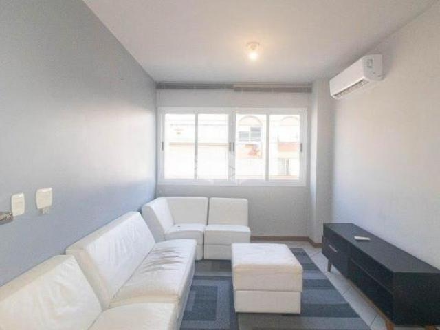 Apartamento 1 dormitório, 1 vaga, 43,9?m² no bairro Santana, Porto Alegre, com ótima localização
