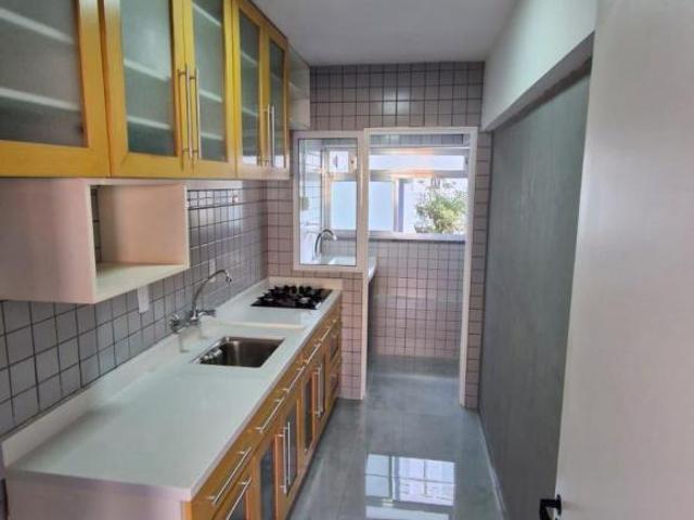 Apartamento 1 Dormitório, 1 banheiro, Vaga Coberta – Reformado e Semi Mobiliado