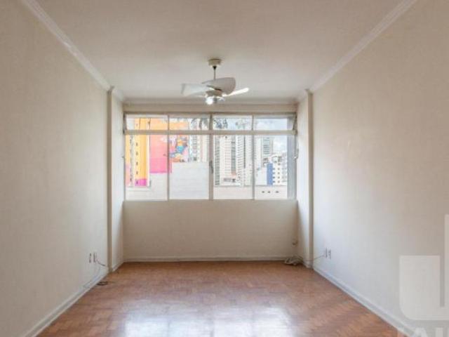 APARTAMENTO 1 DORMITORIO 2 BANHEIROS SEM VAGA