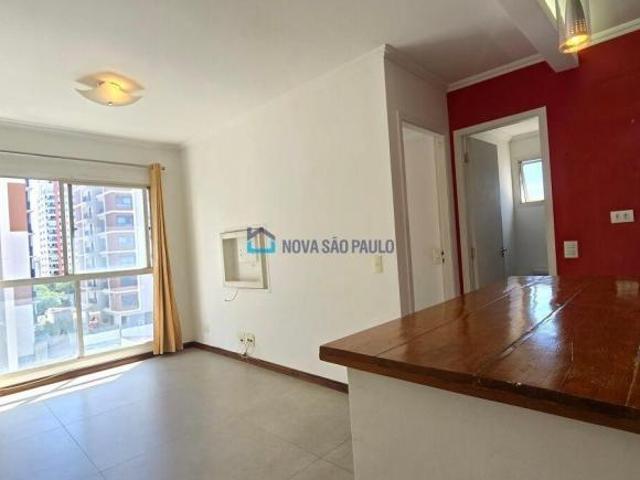 Apartamento 1 dormitório 34 m², 1 vaga próximo ao metrô Praça da Árvore