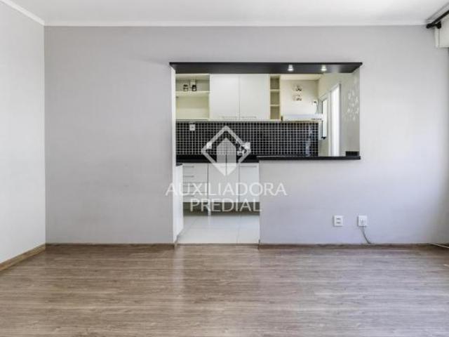 Apartamento 1 dormitório, 44m², reformado, cozinha americana e área de serviço