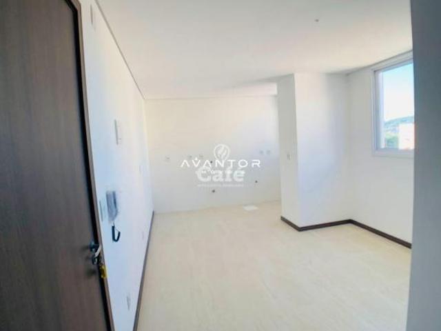 Apartamento 1 dormitório com box de Garagem coberto