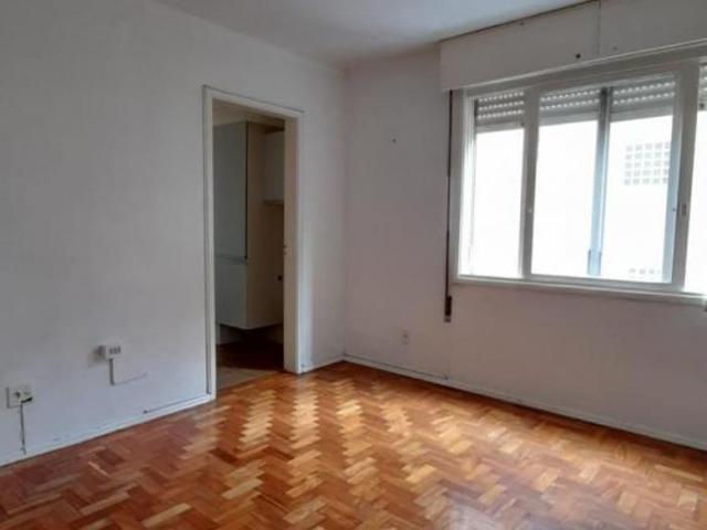 Apartamento 1 dormitório com garagem
